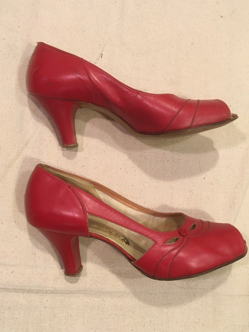 Vintage 40s Red Leather Peep Toe Pumps Womens Shoe Size 8 | Etsy