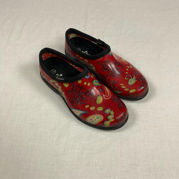 Red Clogs - Etsy
