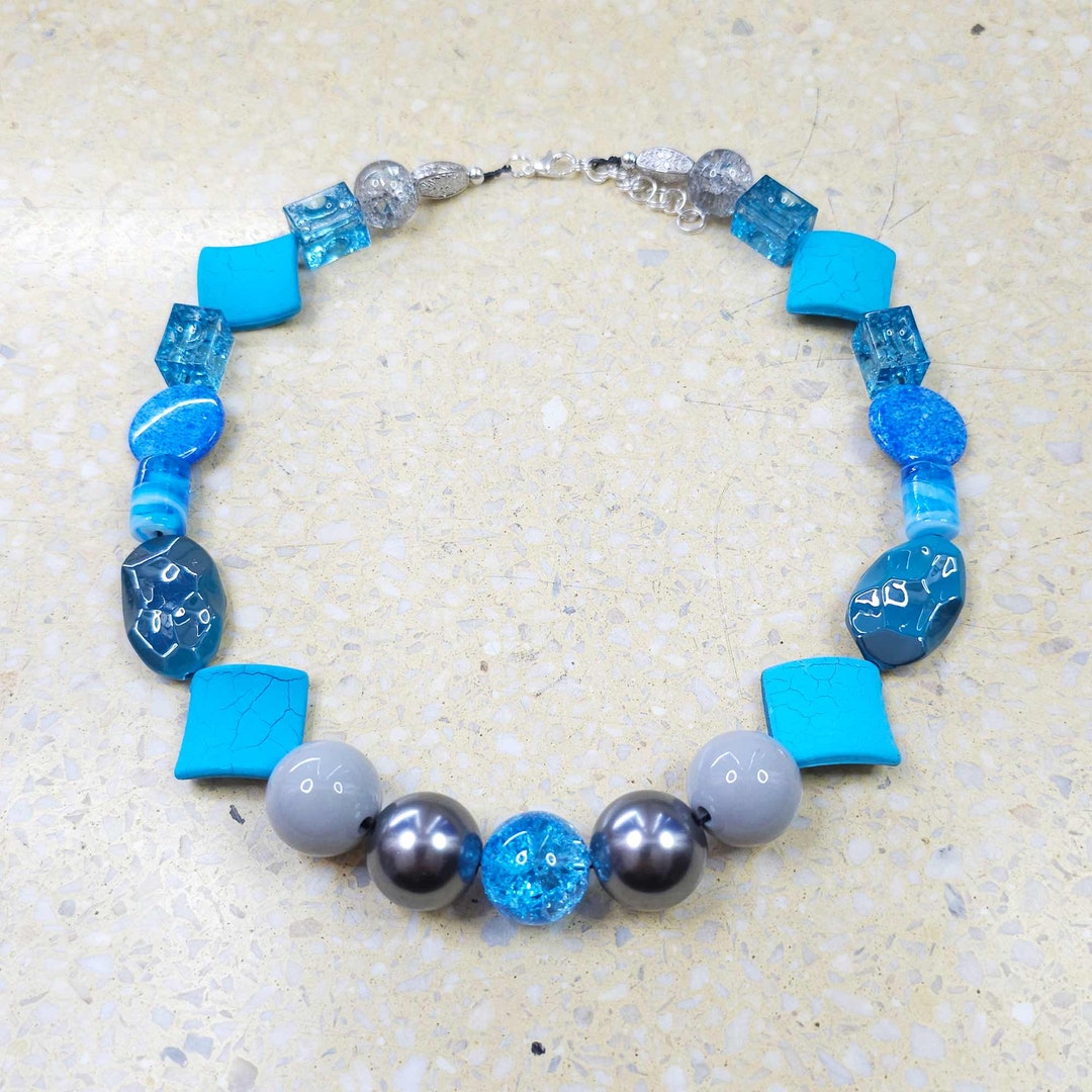 6234 Blue-gray Necklace Large Beads Eye-catching, Fashionable Necklace ...