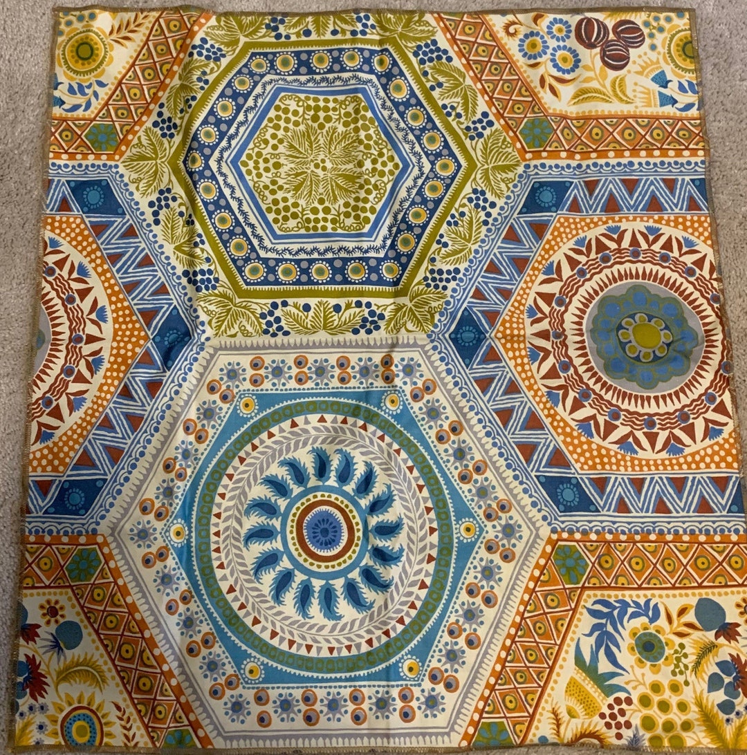 Hexagon Cotton Canvas Home Decor Fabric Sample 26 X 24 Floral & Shapes ...