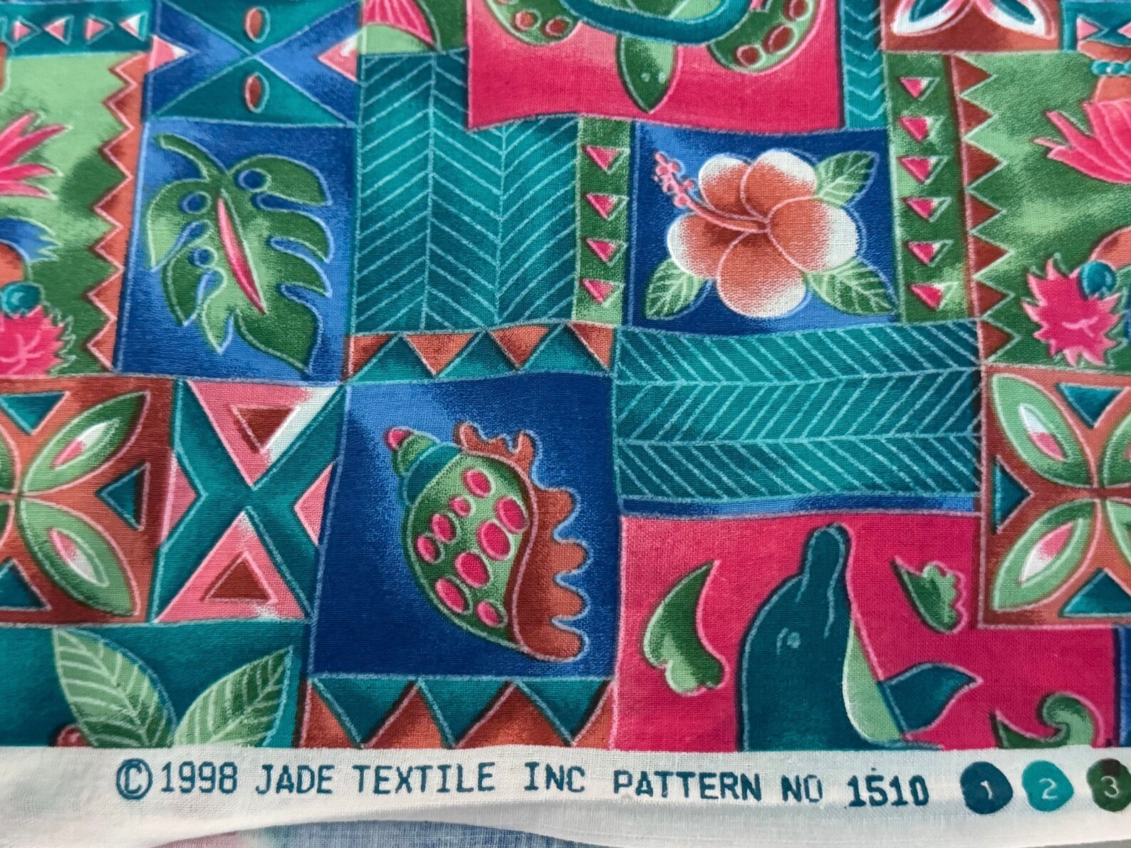Hawaiian Cotton Fabric Tropical Patchwork Dancers Dolphins Turtles ...