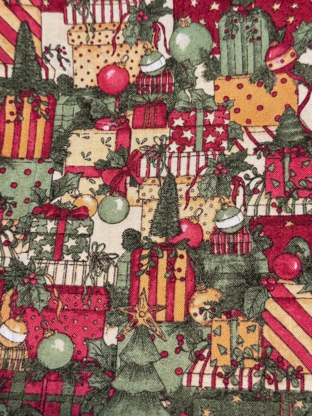 Presents Trees Ornaments Christmas Fabric Choir of Angels Robin ...