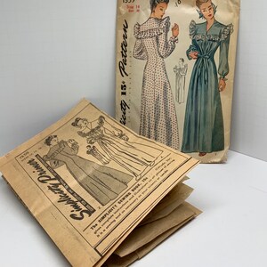Simplicity 1359 Misses and Women’s Negligee Vintage 1940s Nightgown ...