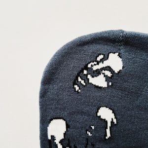 Vintage Brand New Y2K Grey & Black Abstract Graphic Beanie Hat / Hat ...