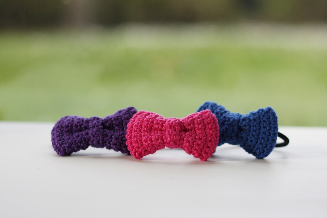 Small Bow Tie // Hair Elastic // Handmade // Crochet as Knitted Bow Tie ...