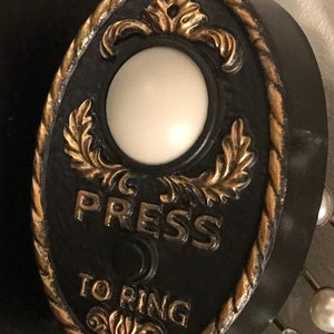 Creepy Halloween Door Bell, Press the Button, It Lights up and Says ...