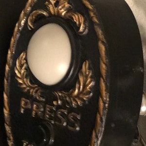 Creepy Halloween Door Bell, Press the Button, It Lights up and Says ...