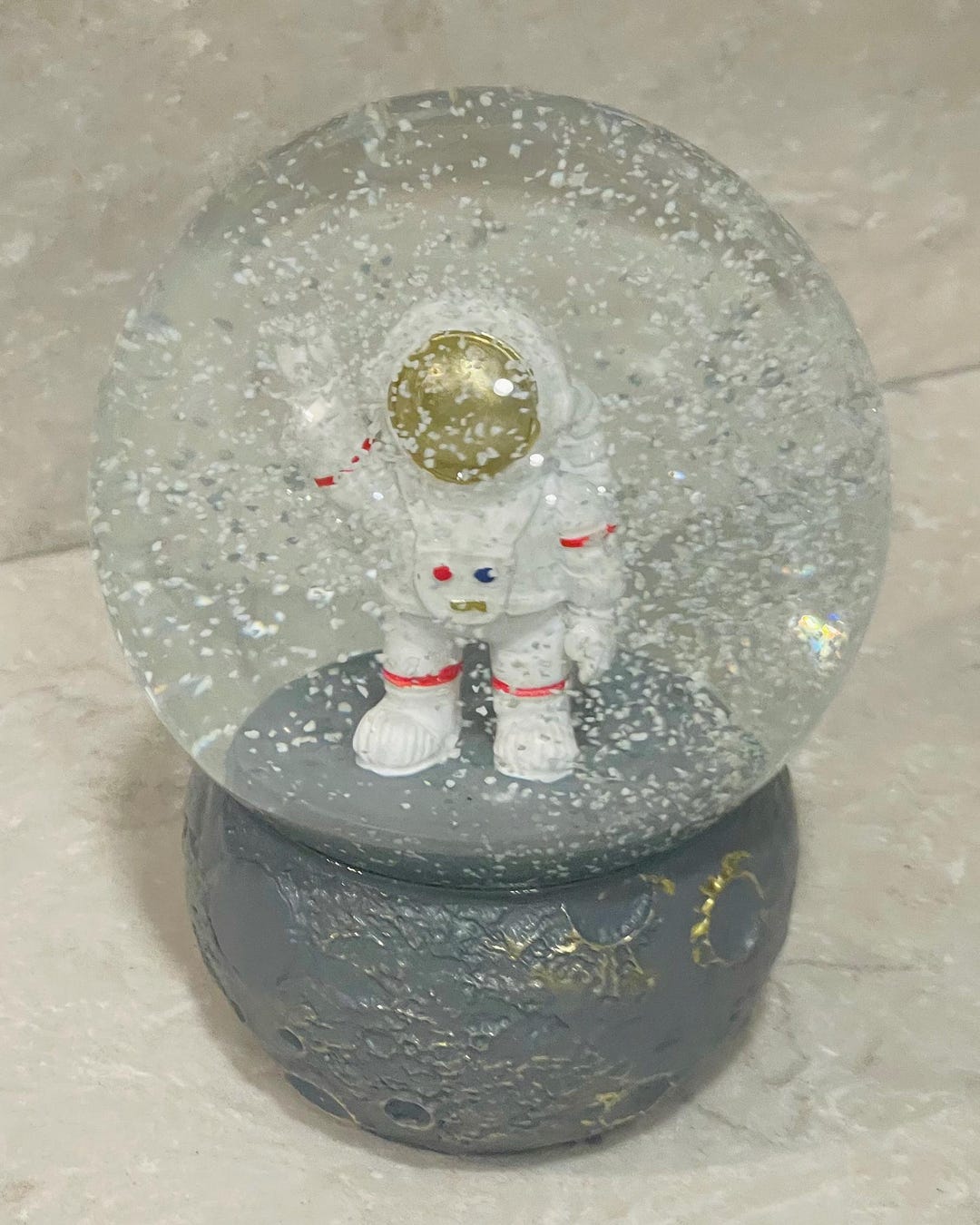 Astronaut Snow Globe, Astronaut Standing on the Moon, Glass Water Globe ...
