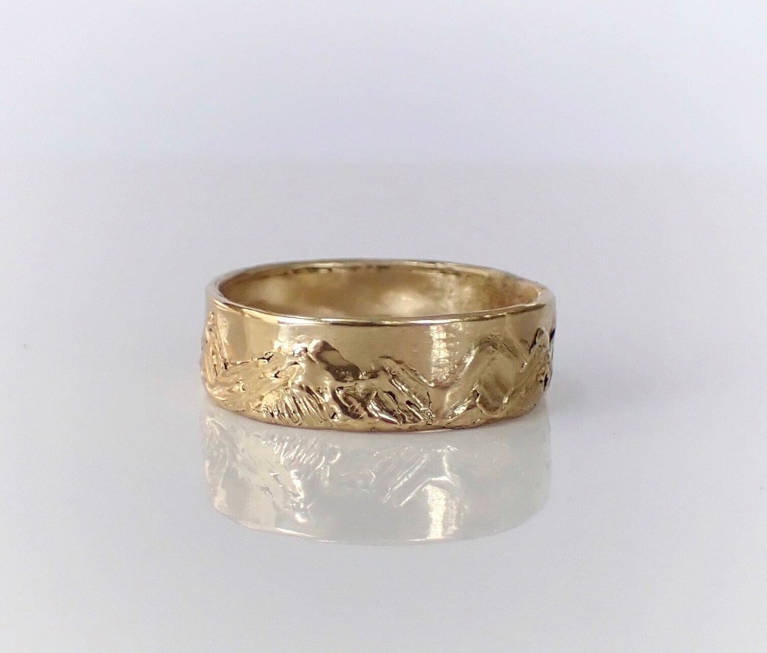 Mountain Peaks • Men's Hand Carved Mountain Range Wedding Ring - Etsy