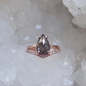 Pavé Chevron Wedding Band, Solid 14k Gold Stacking Ring, Diamond ...