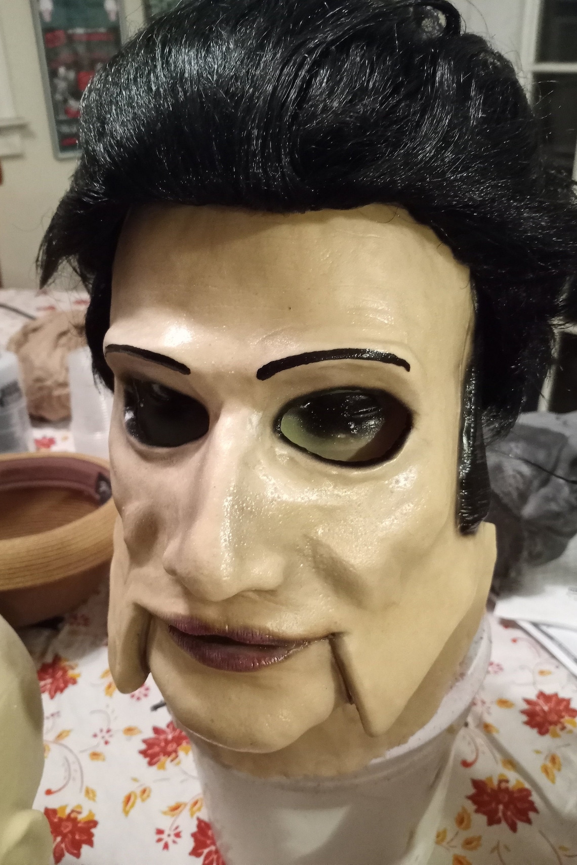 Tourist Trap Mask - Etsy
