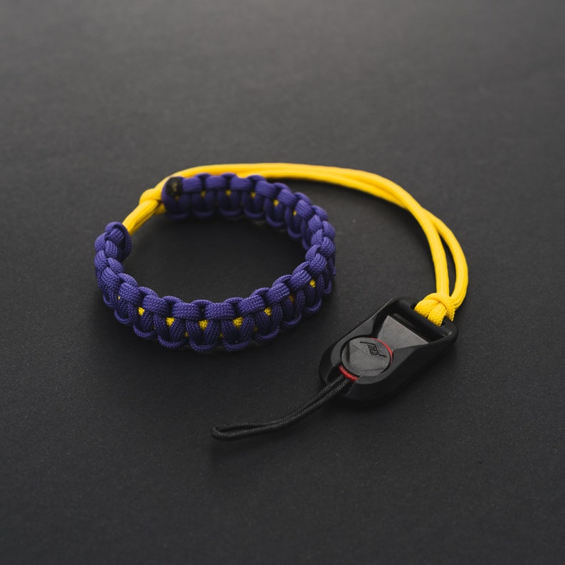 Paracord Camera Strap – PGUK – Metal Carabiner – Wrist Strap – 77 ...