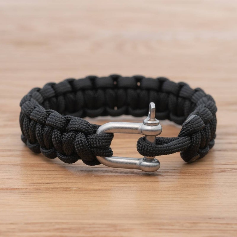 Shackle Bracelet - Etsy