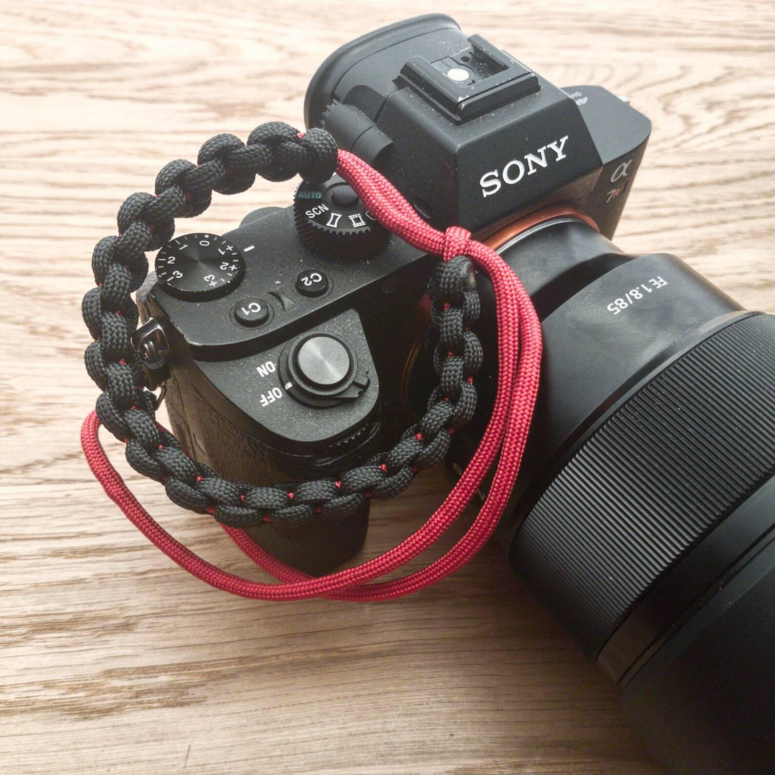 Paracord Camera Strap – PGUK – Metal Carabiner – Wrist Strap – 77 ...