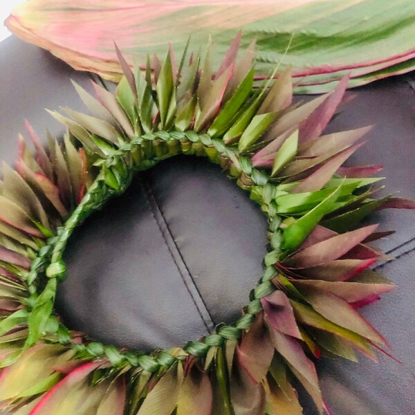 Feather Lei - Etsy