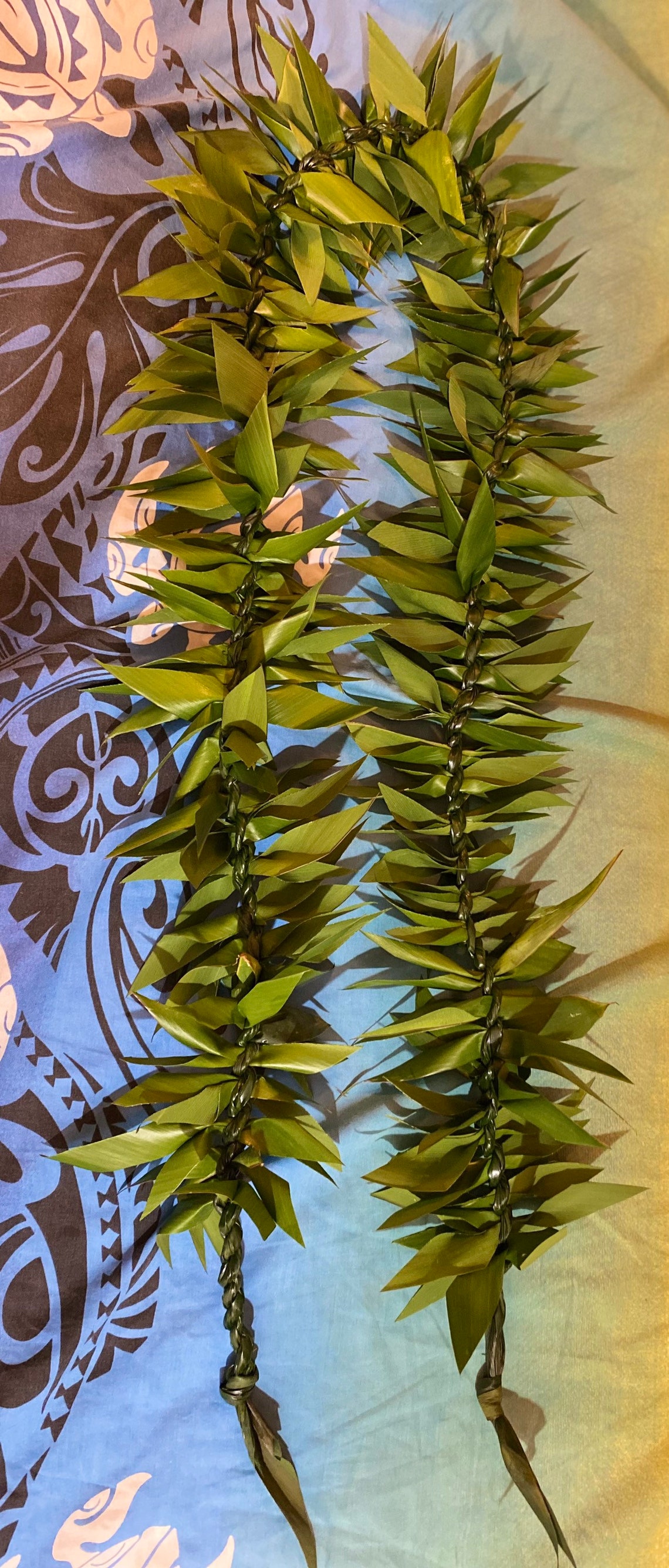 Ali’i (royalty) Real, Fresh DOUBLE Ti Leaf Lei - Etsy