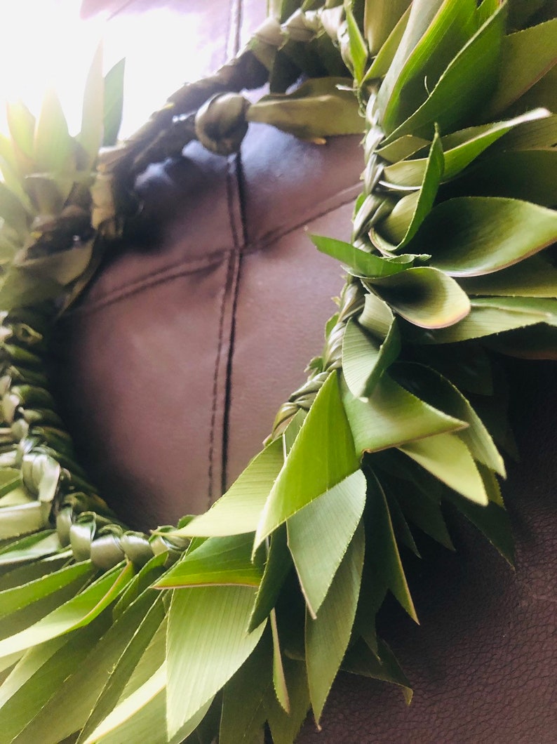 Lakas Real, Fresh Ti Leaf Haku Lei - Etsy