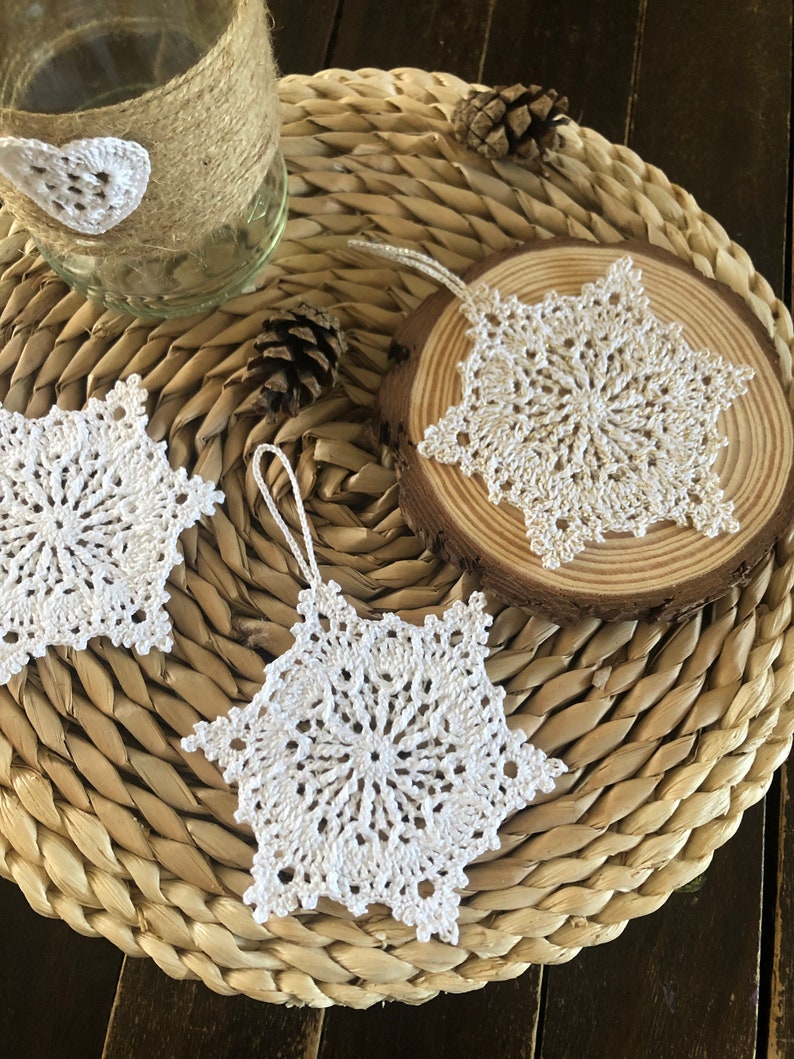 Beautifully Crochet Snowflakes With Crystal/christmas Tree Decoration ...