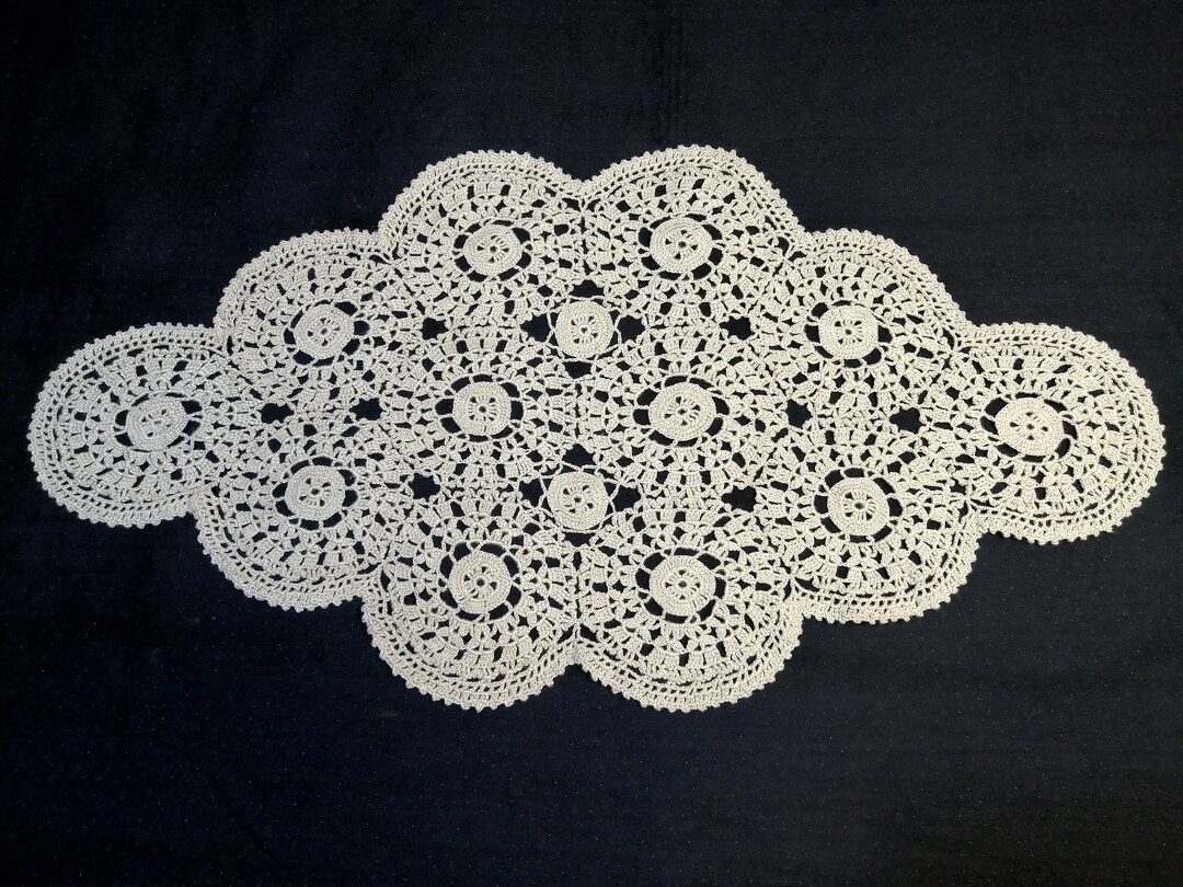 European Vintage Handmade Table Runner - 26 X 13.8 in / 66 X 35 Cm ...