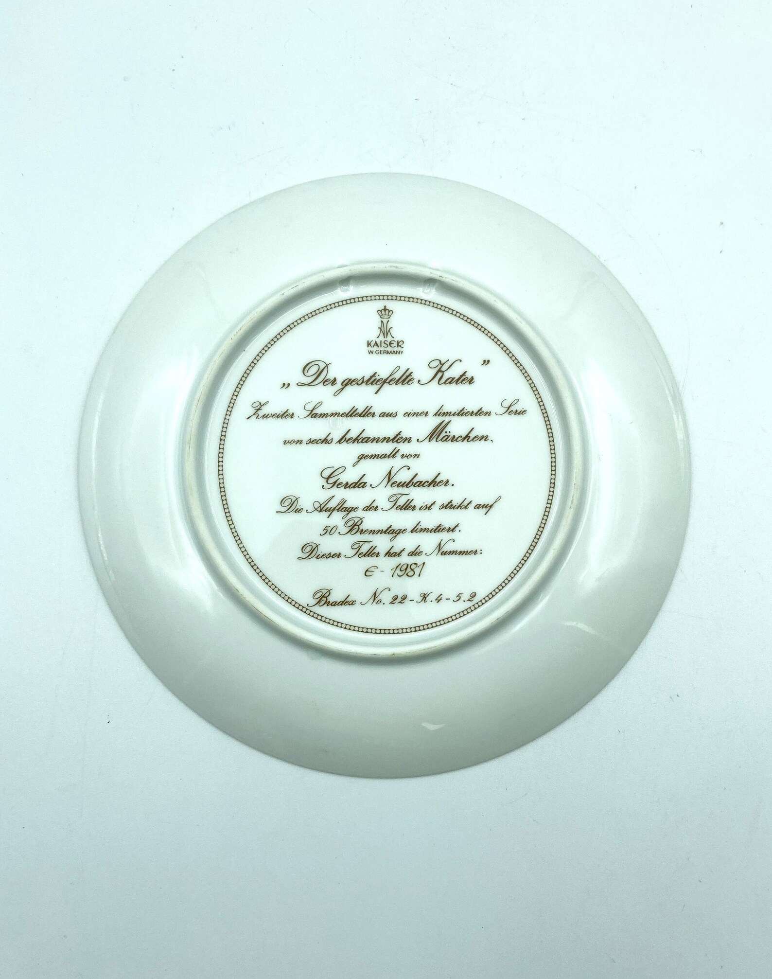 Kaiser Porcelain Collectors Plate der Gestiefelt - Etsy