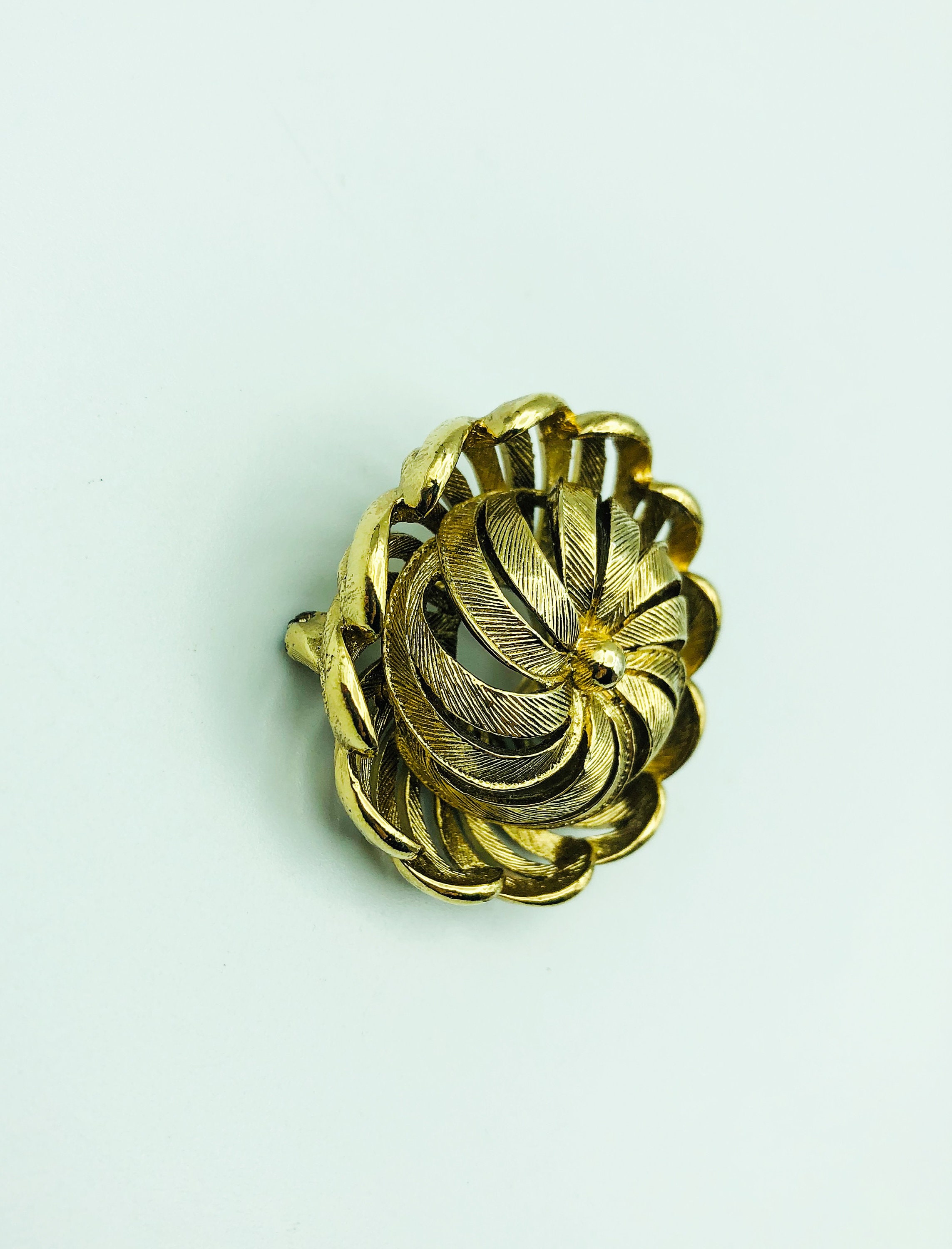 Mid Century Golden Rosette Brooch - Etsy