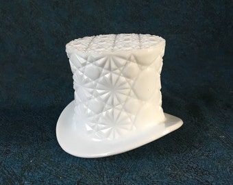 Milk Glass Top Hat Vintage Milk Glass Daisy and Button Pattern - Etsy