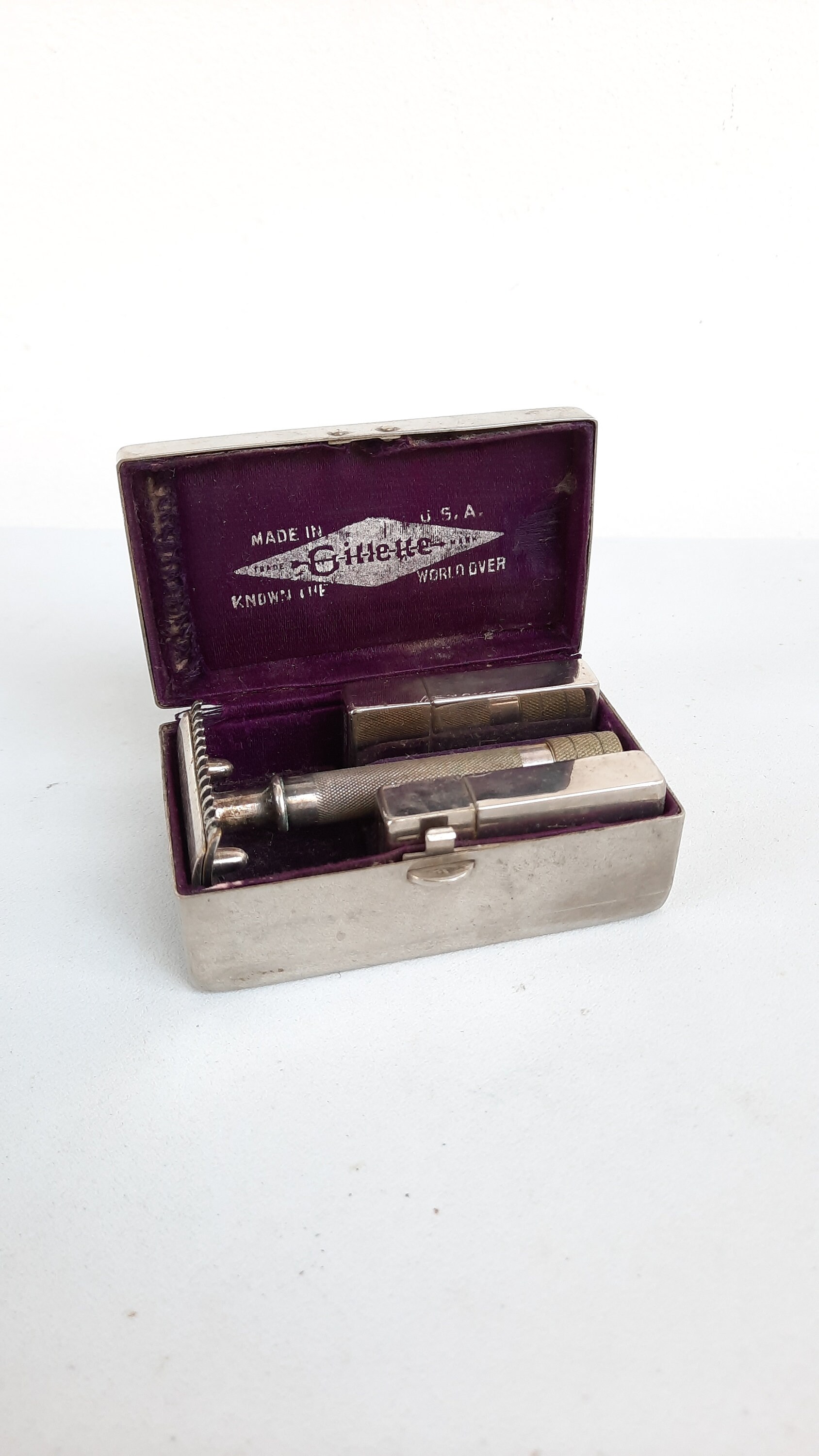 Antique Gillette Shaving Kit Safety Razor & Blade Cases Silver Plated ...