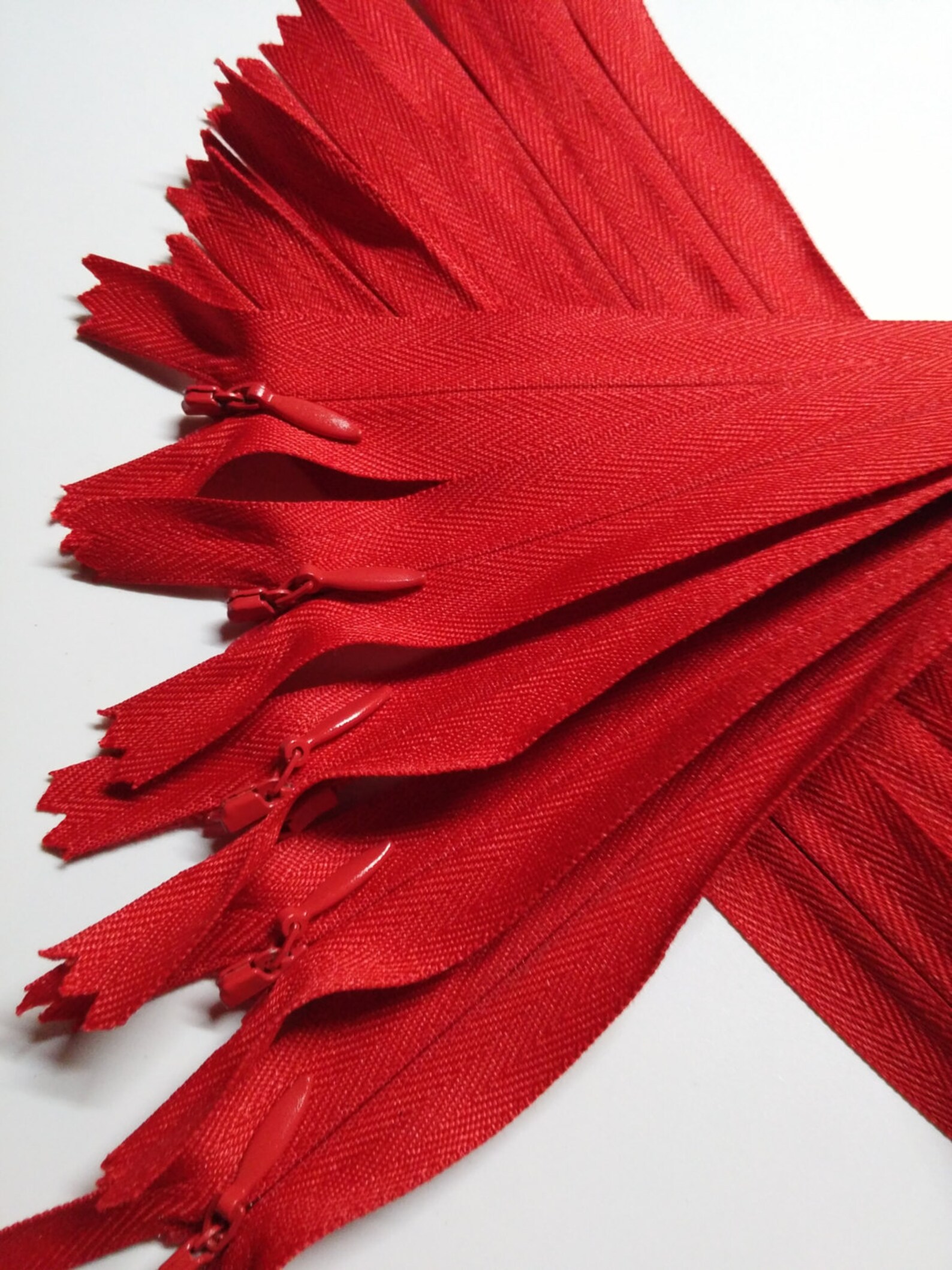 INVISIBLE Zipper YKK Color 820 Chery Red 24 Inch 60cm 1 - Etsy