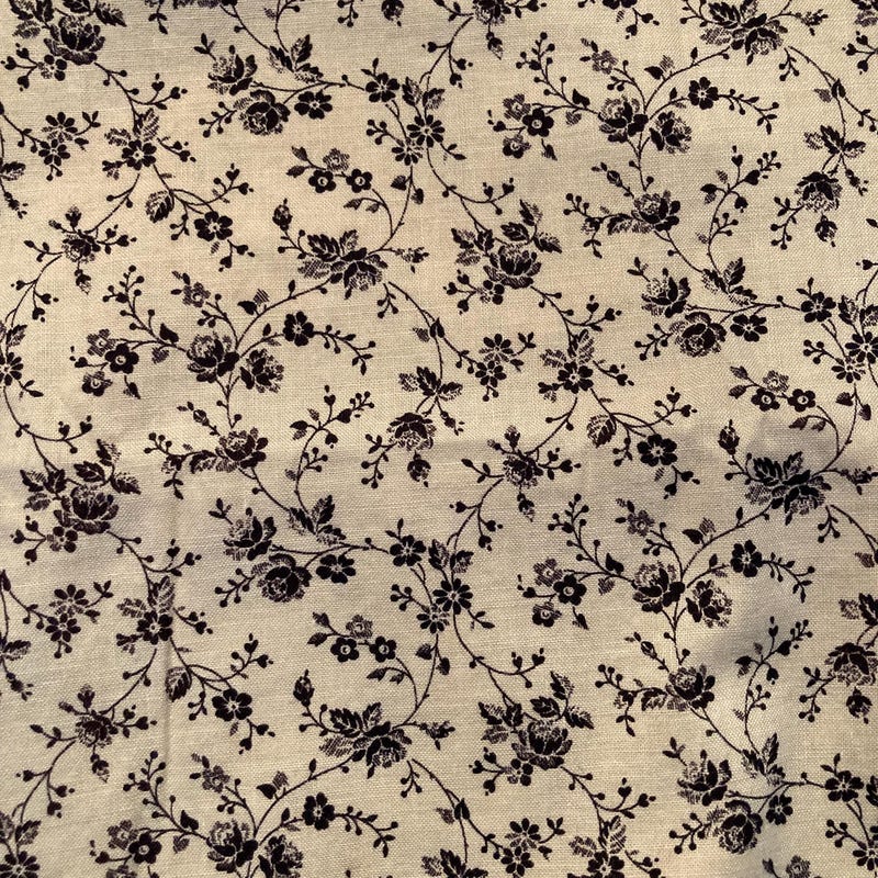 Black Floral Fabric - Etsy Canada