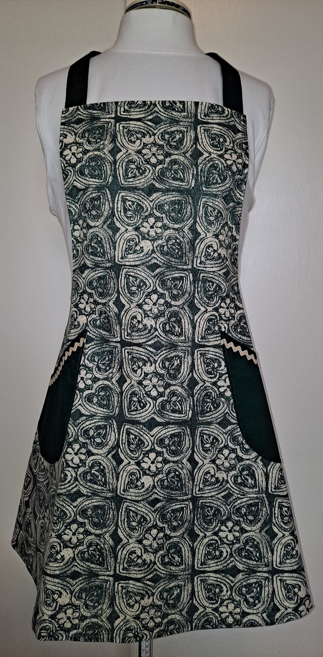 Lady's Medallion Apron - Etsy