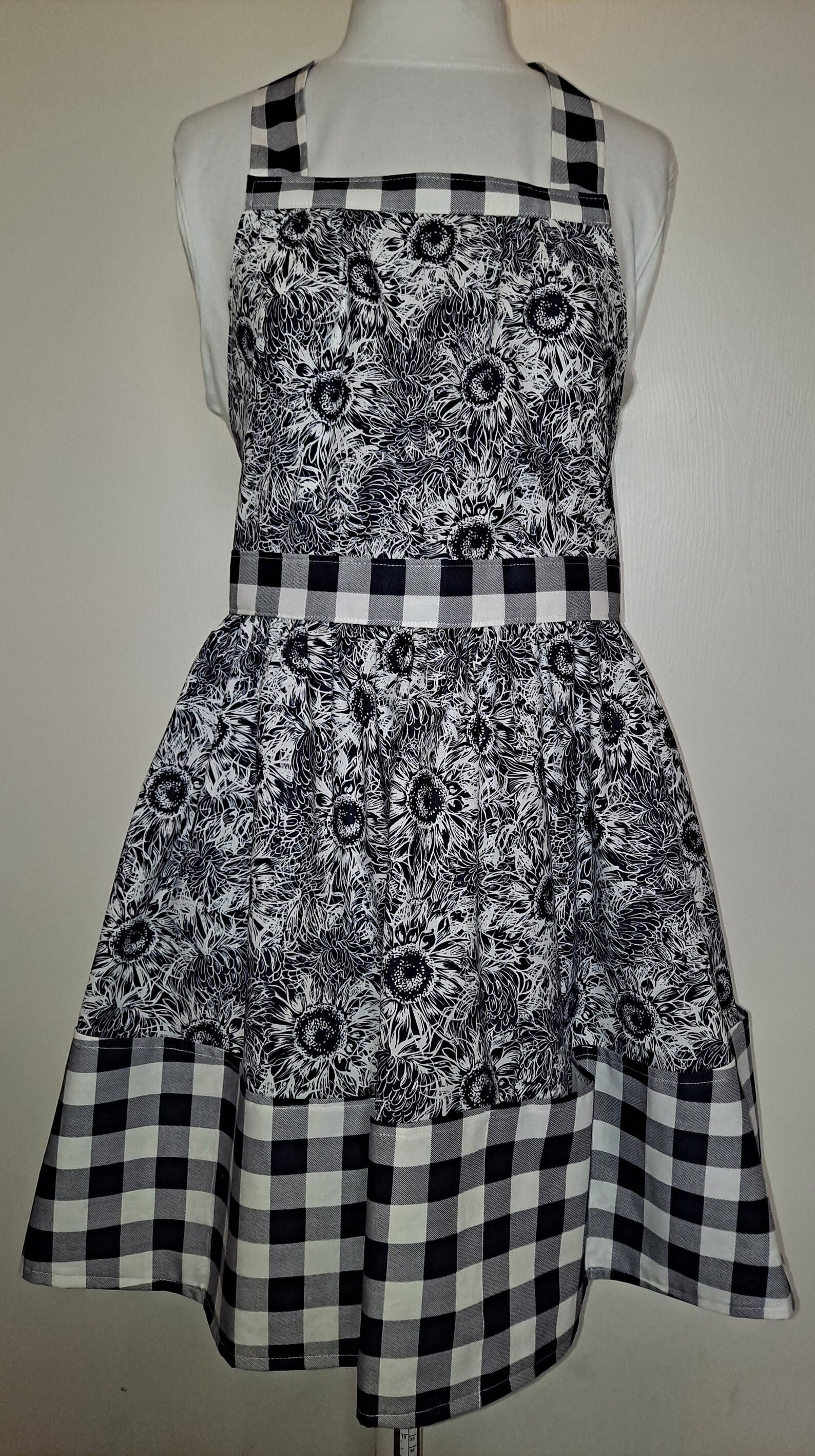 Lady's Navy Sunflower Apron - Etsy