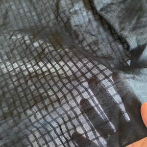 Fine Black Cotton Woven Cross Barred Windowpane Check Large Triangular ...