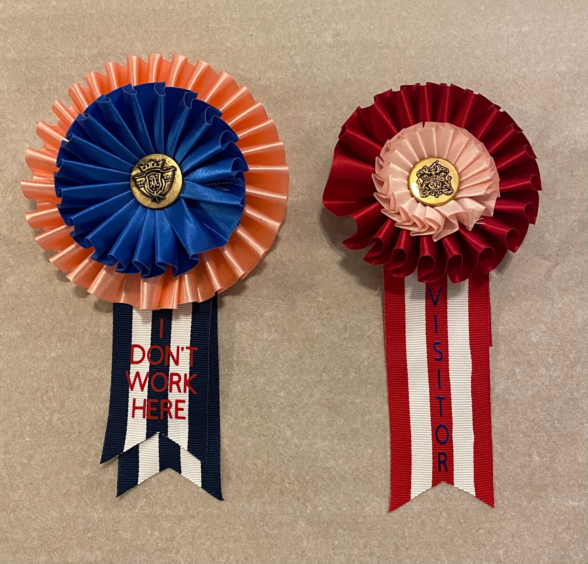 I Dont Work Here Visitor Ribbon Cockade Badges - Etsy