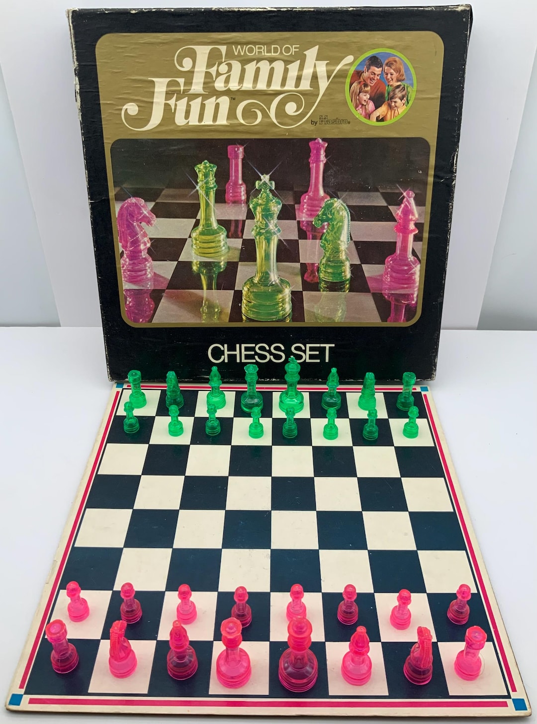 Vintage Family Fun Pink & Green Chess Set by Hasbro 1971 - Etsy