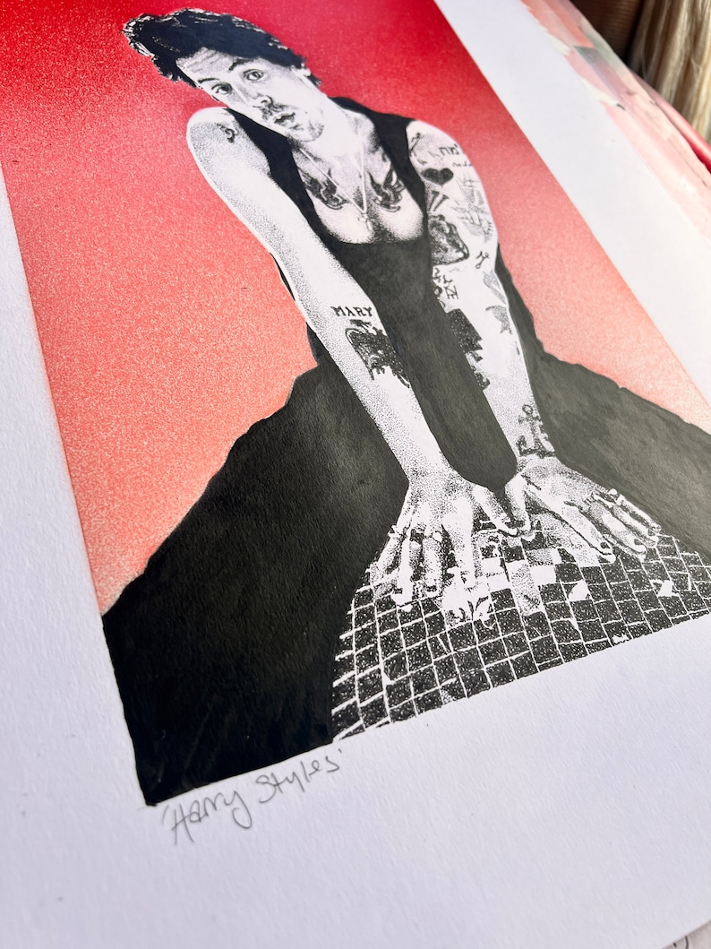 Original Hand Drawn Pointillism Portrait of Singer and Actor - Etsy