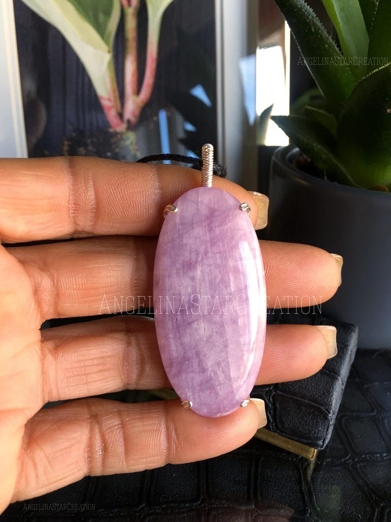 Oval Kunzite Pendant Necklace, Handmade Gift Box - Etsy UK