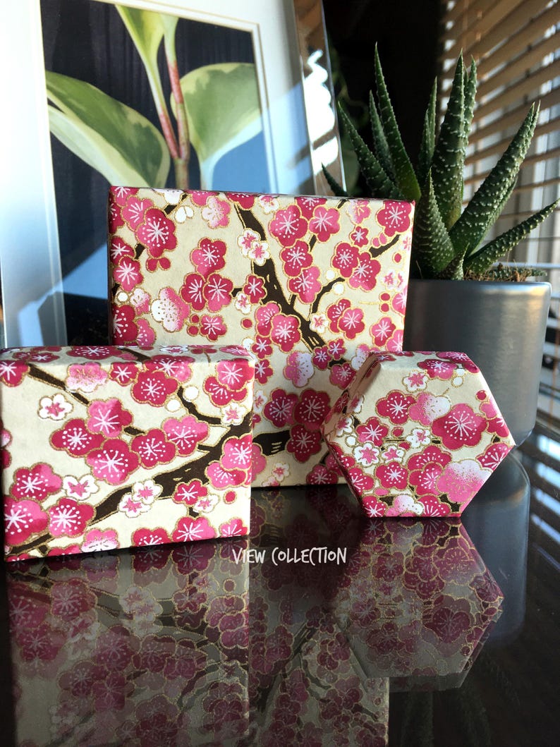 Small Floral Gift Box: Pink/gold/white/cream (40x50x16mm) - Etsy