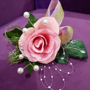 Pink Tea Rose Corsage With Ivy - Etsy