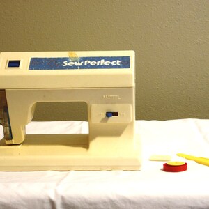 Vintage 1976 Mattel Sew Perfect Child's Sewing Machine - Etsy