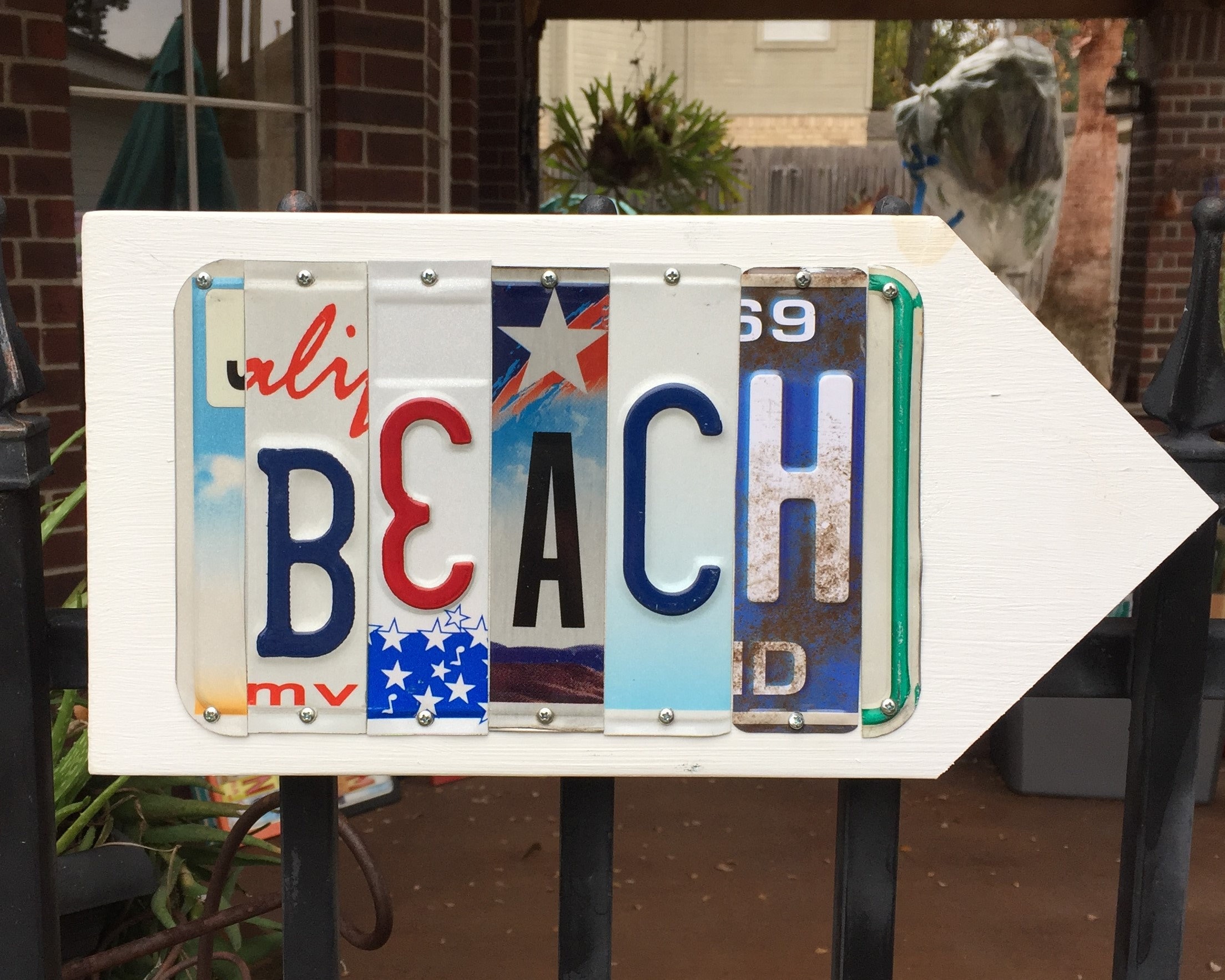 BEACH CABIN LAKE Custom Made License Plate Sign With Arrow | Etsy