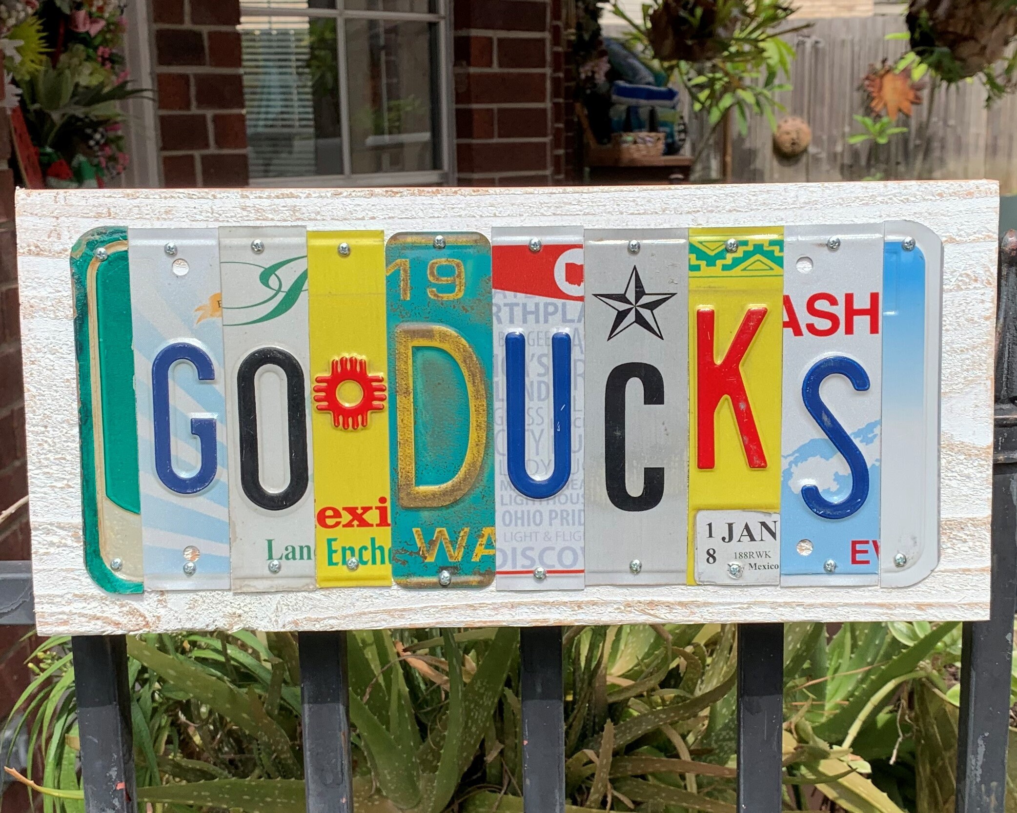 GO DUCKS University of Oregon License Plate Sign Bar Decor - Etsy
