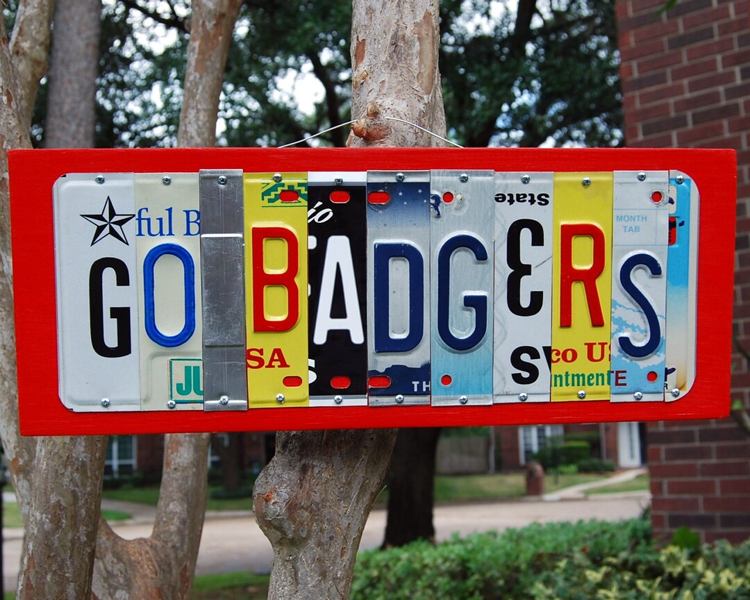 GO BADGERS University of Wisconsin / UW license plate - Etsy 日本