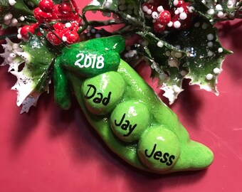 Pea pod ornament | Etsy