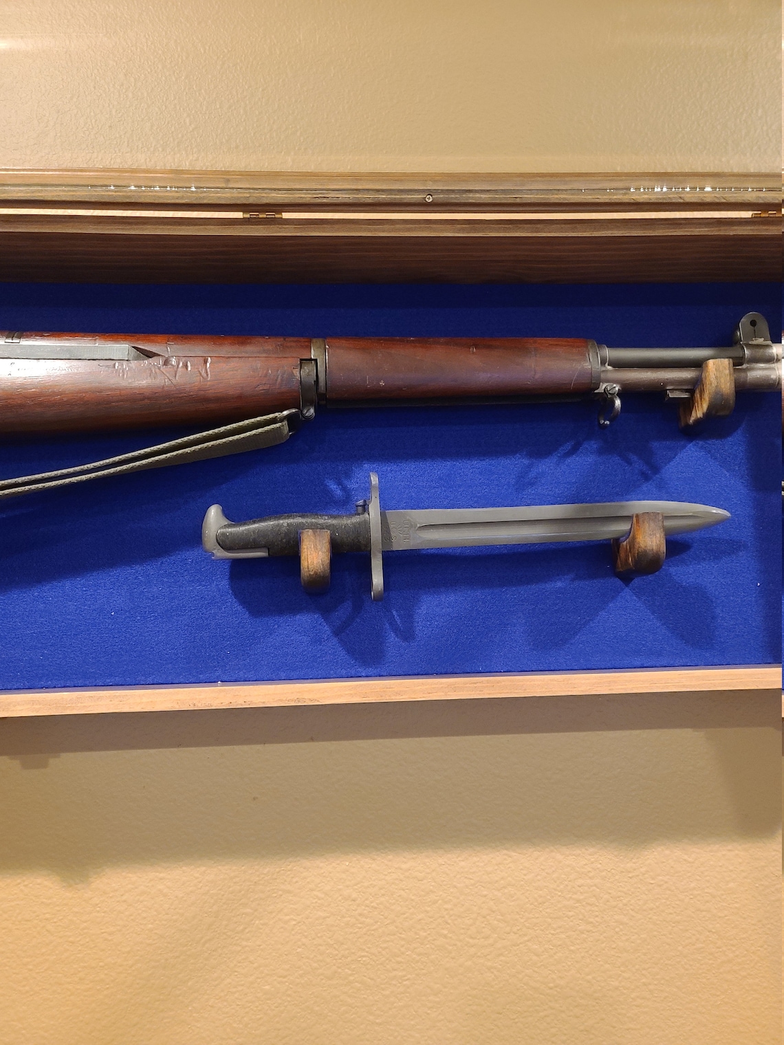 M1 GARAND DISPLAY CASE 48X12X4 With Bayonet Mounts - Etsy