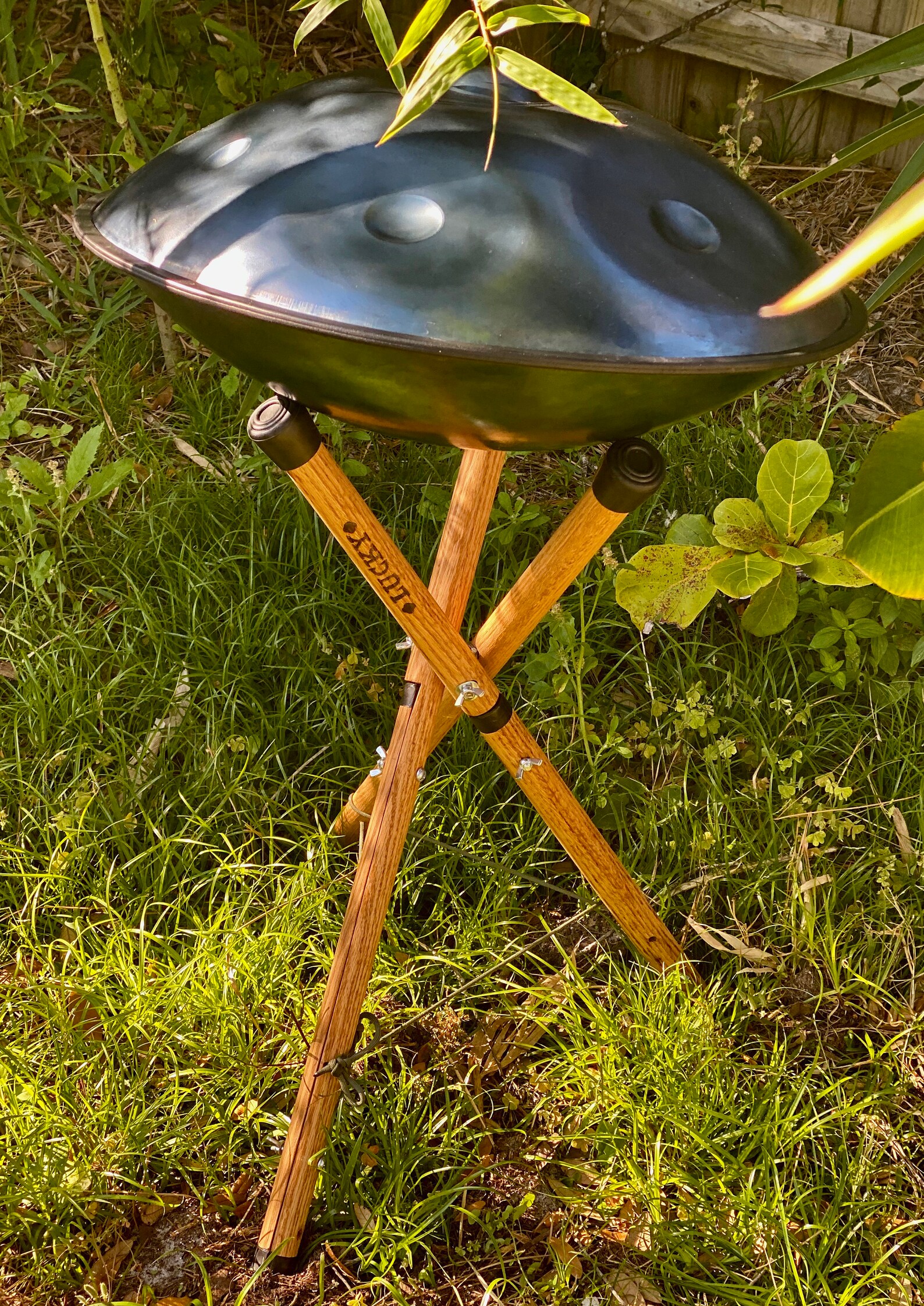 Lucky Handpan Stand: Solid Oak adjustable Tri sit to stand | Etsy