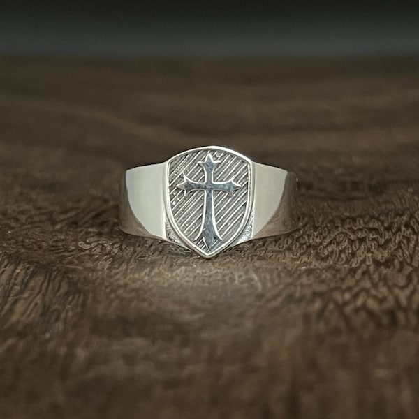 Shield Ring - Etsy