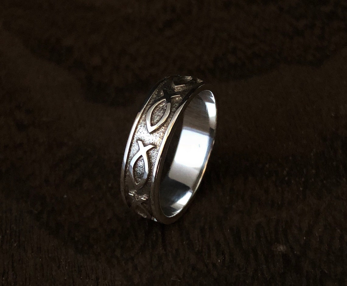 Christian Fish Ring // Ichthyus Ring // Silver Christian Fish - Etsy