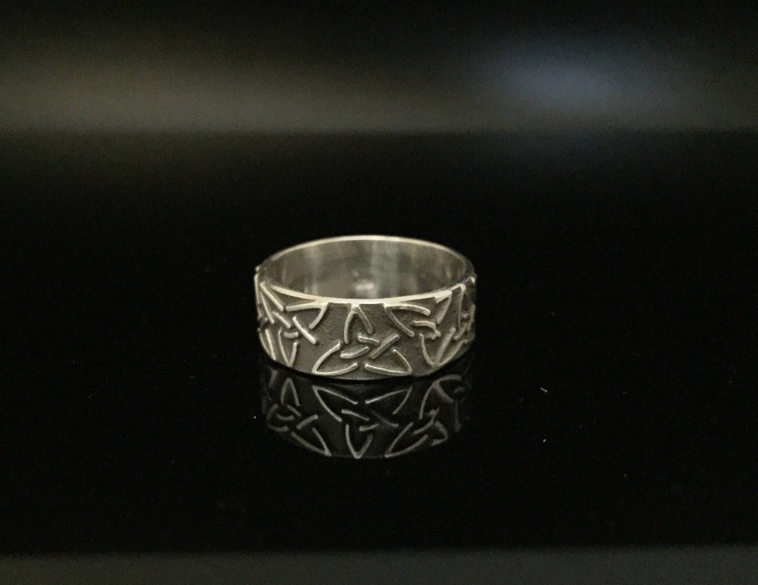 Trinity Band Celtic Ring // Silver Celtic Ring // Trinity | Etsy