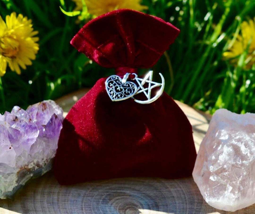 LOVE MAGNET Mojo Bag/charm and Spell Bag - Etsy