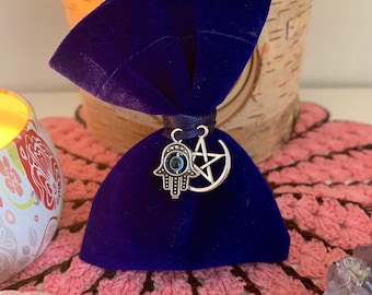 LOVE MAGNET Mojo Bag/charm and Spell Bag | Etsy